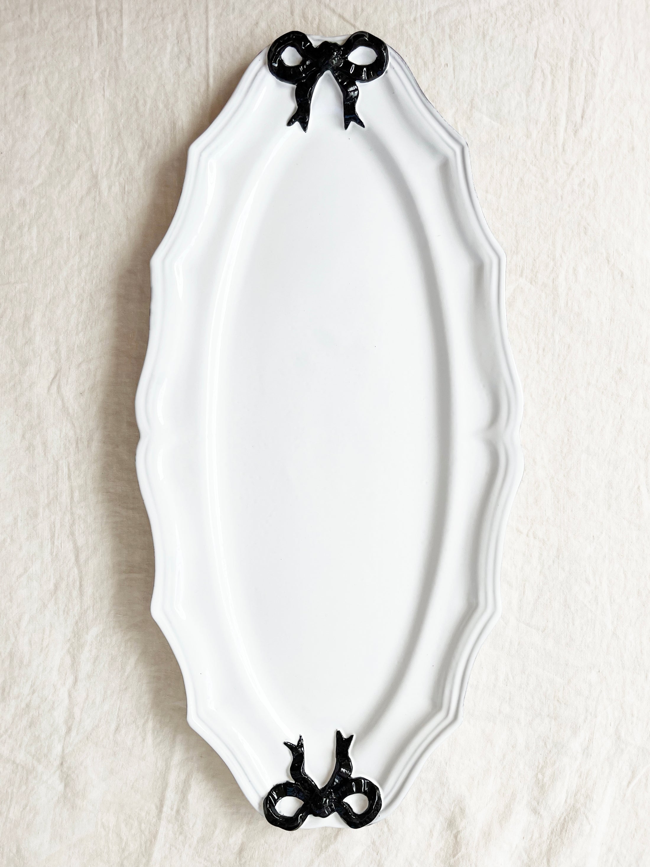 Colette Edition Ceramic Fish Platter - Black Bow