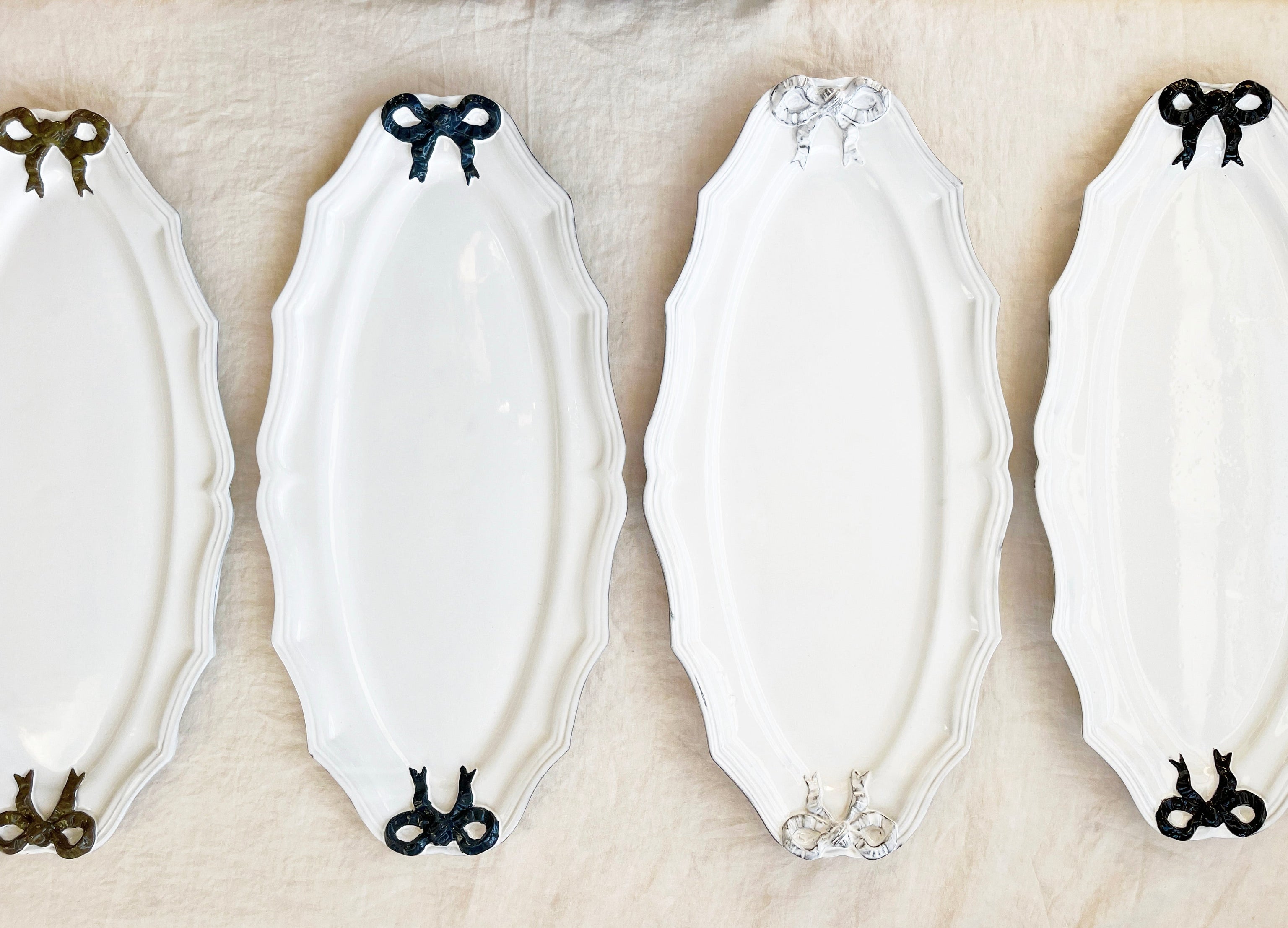 Colette Edition Fish Platter - Blanc Bow – theARKelements