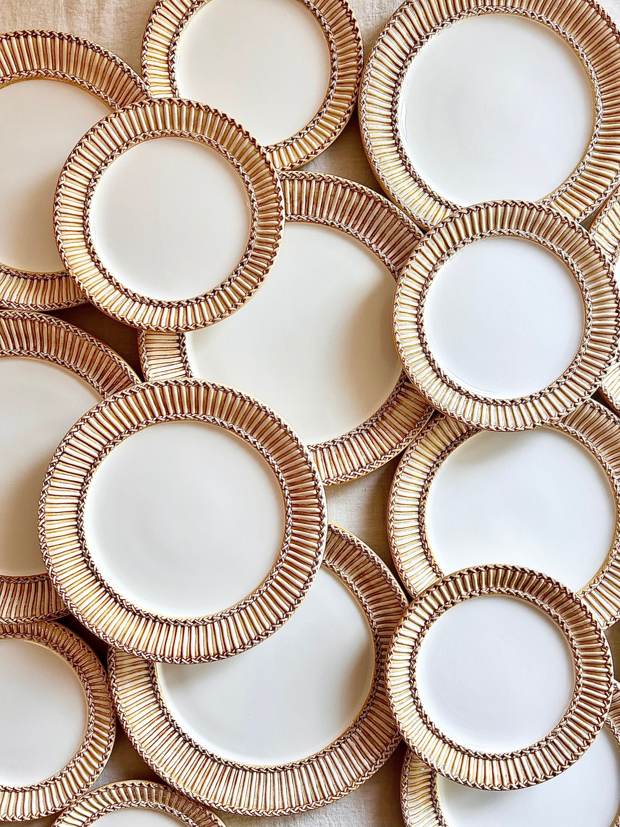 Treccia Ceramic Charger - Natural